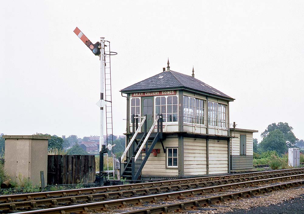 Arley Colliery Sidings: Arley Colliery Sidings signal box seen a few ...