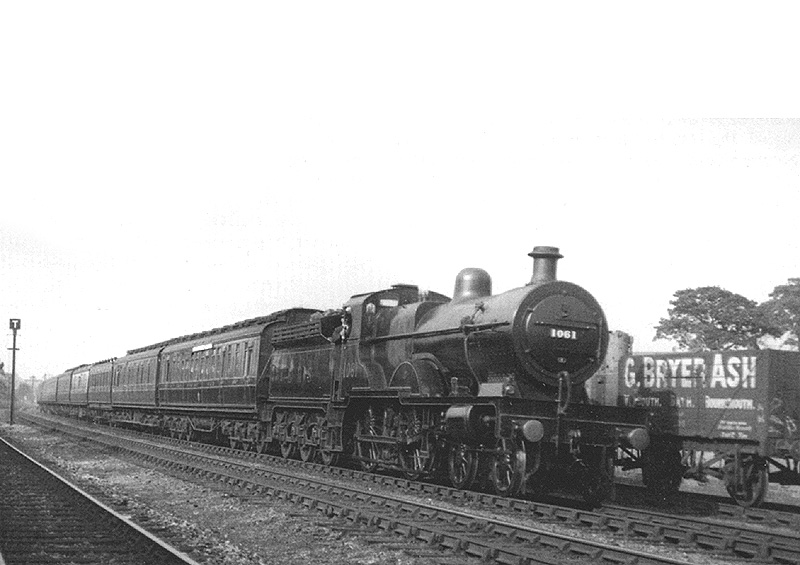 Halesowen Junction: LMS 4P 4-4-0 Compound No 1061 is seen at the head ...
